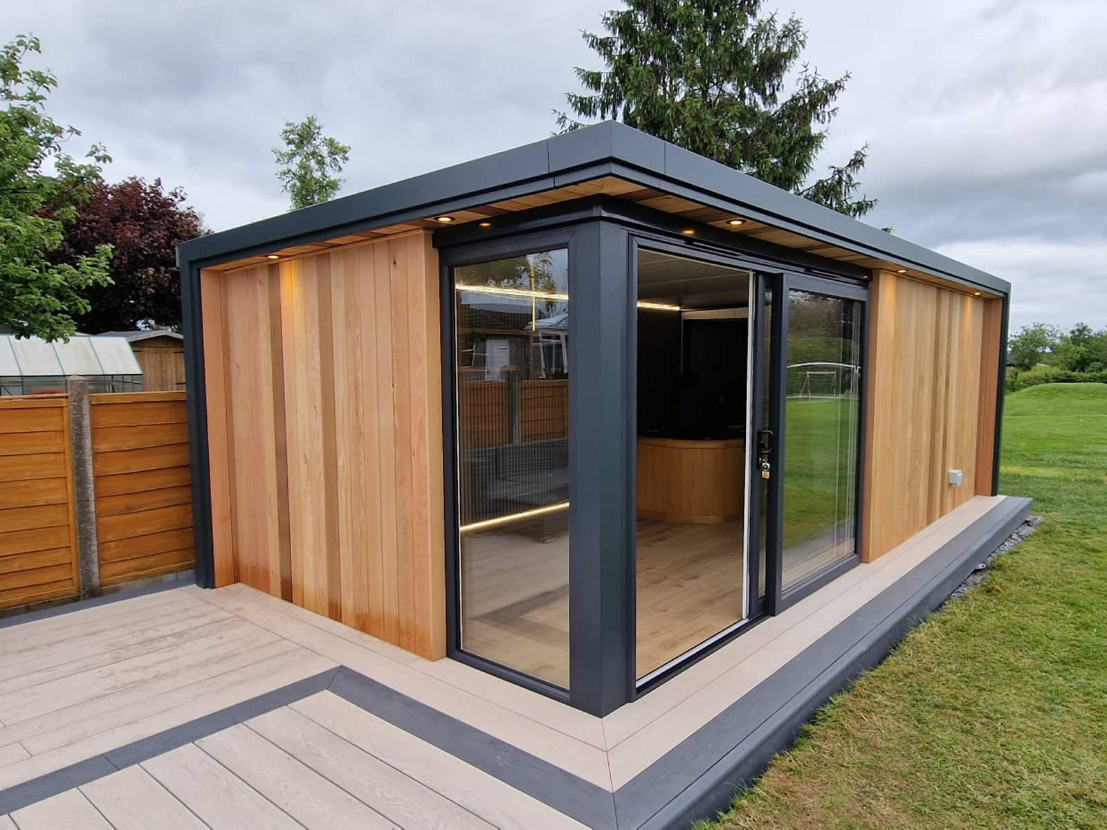 Custom Garden Pods | Garden Rooms | Bespoke Garden Rooms