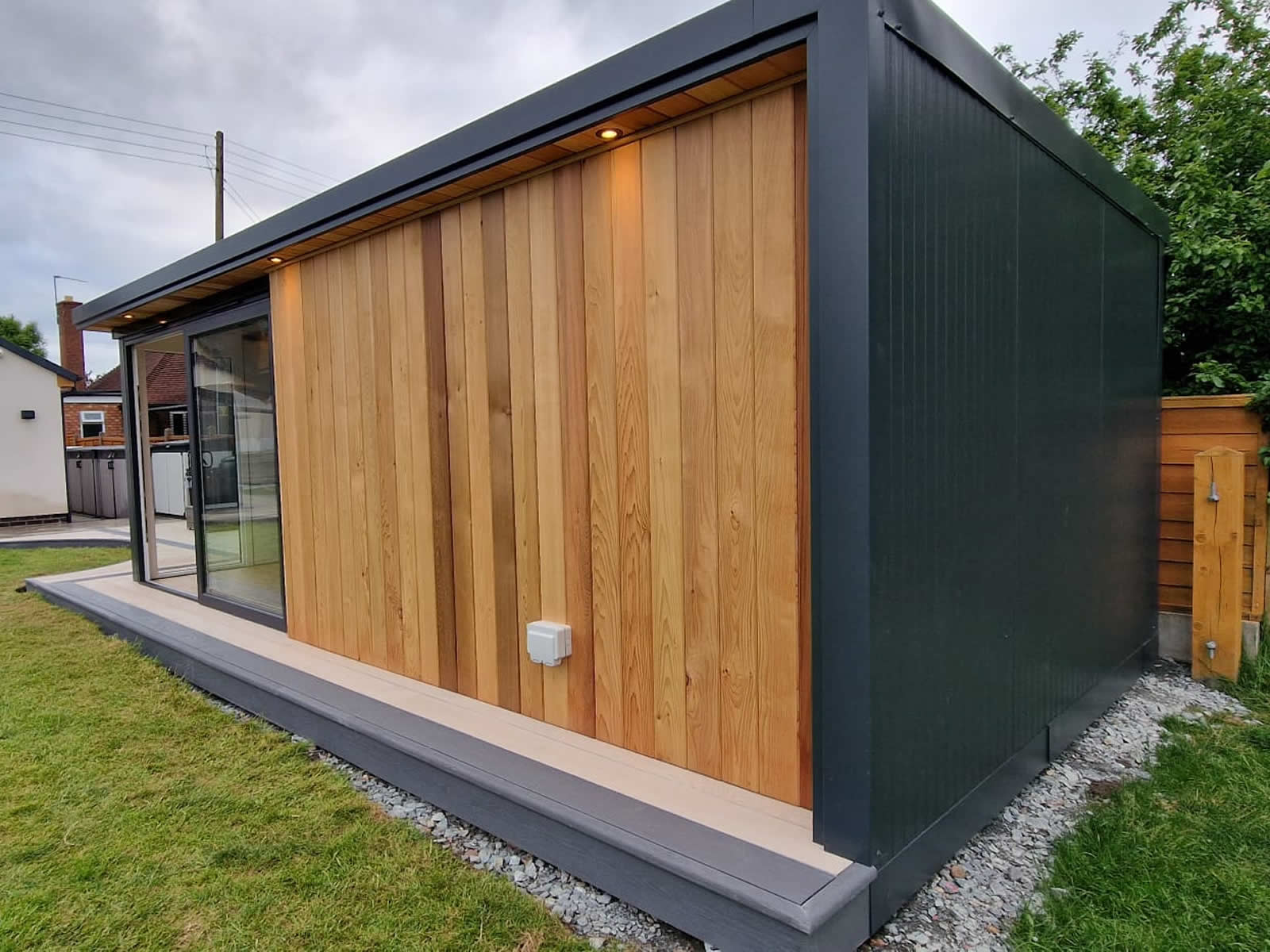 Custom Garden Pods | Garden Rooms | Bespoke Garden Rooms